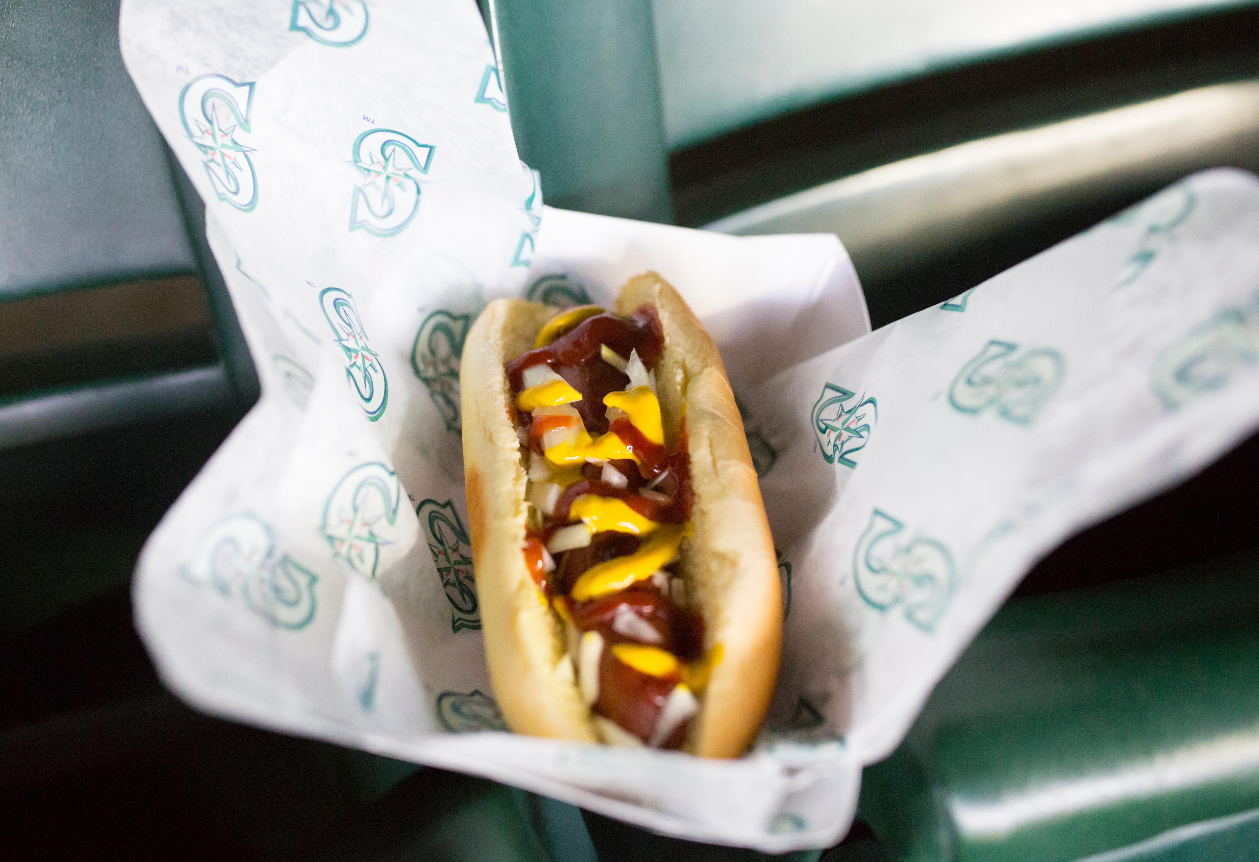 Go on, stuff your face at Safeco Field this season | Seattle Refined