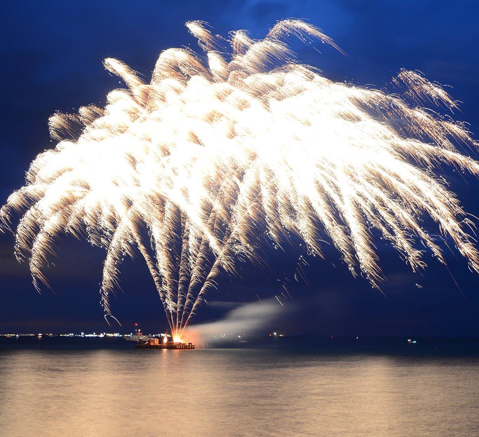 Photos: Fireworks dazzle over Western Washington on Independence Day | KOMO